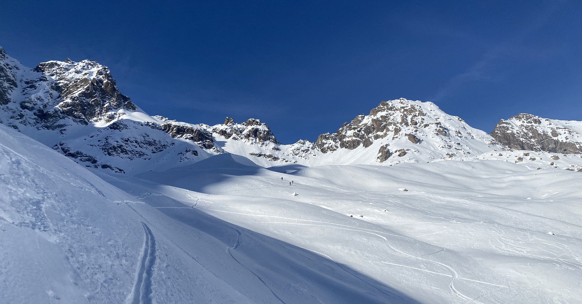 Ecrins : Ma il cielo e sempre piu blu Ecrins : Ma il cielo e sempre piu blu