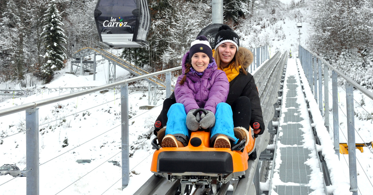 5 raisons de tester la luge sur rail des Carroz