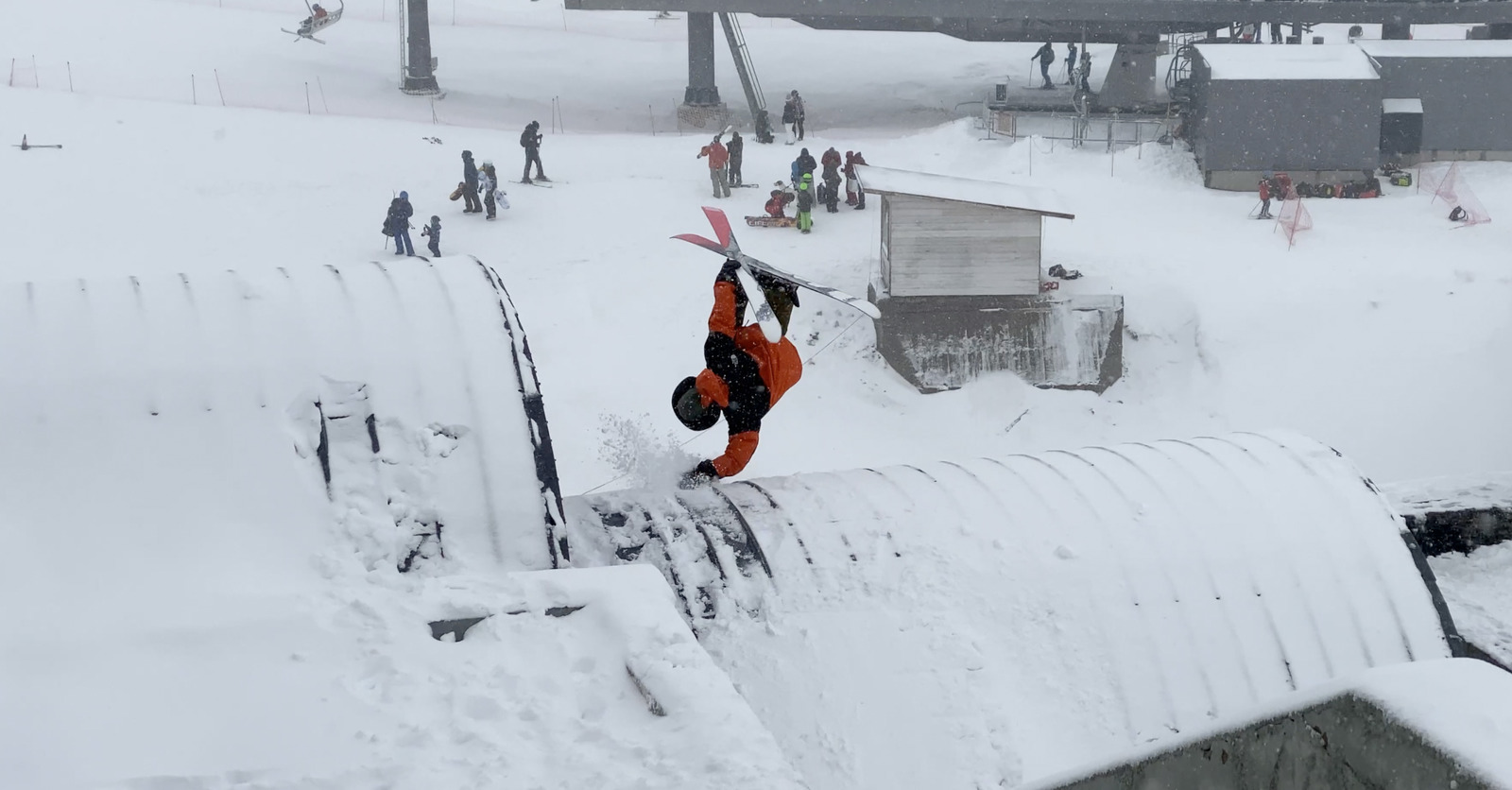 Keep the Line 2.2 Destination Grèce : « Incognito